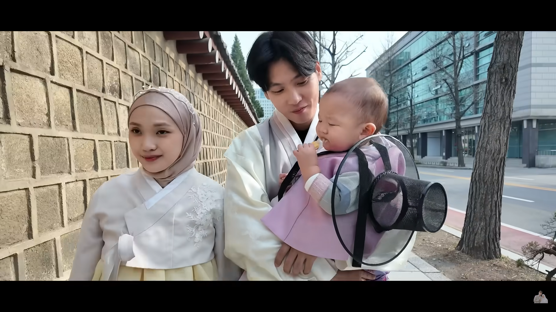 Na Daehoon, Julia, dan Na Brothers Pulang Kampung ke Korea
