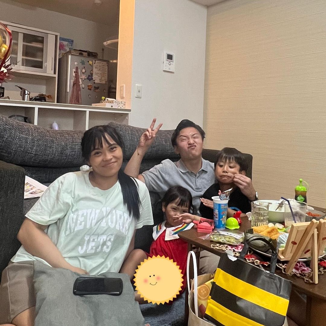 Yusuke di Rumah Ueno Family: Main Bareng Natsuki dan Ritsuki