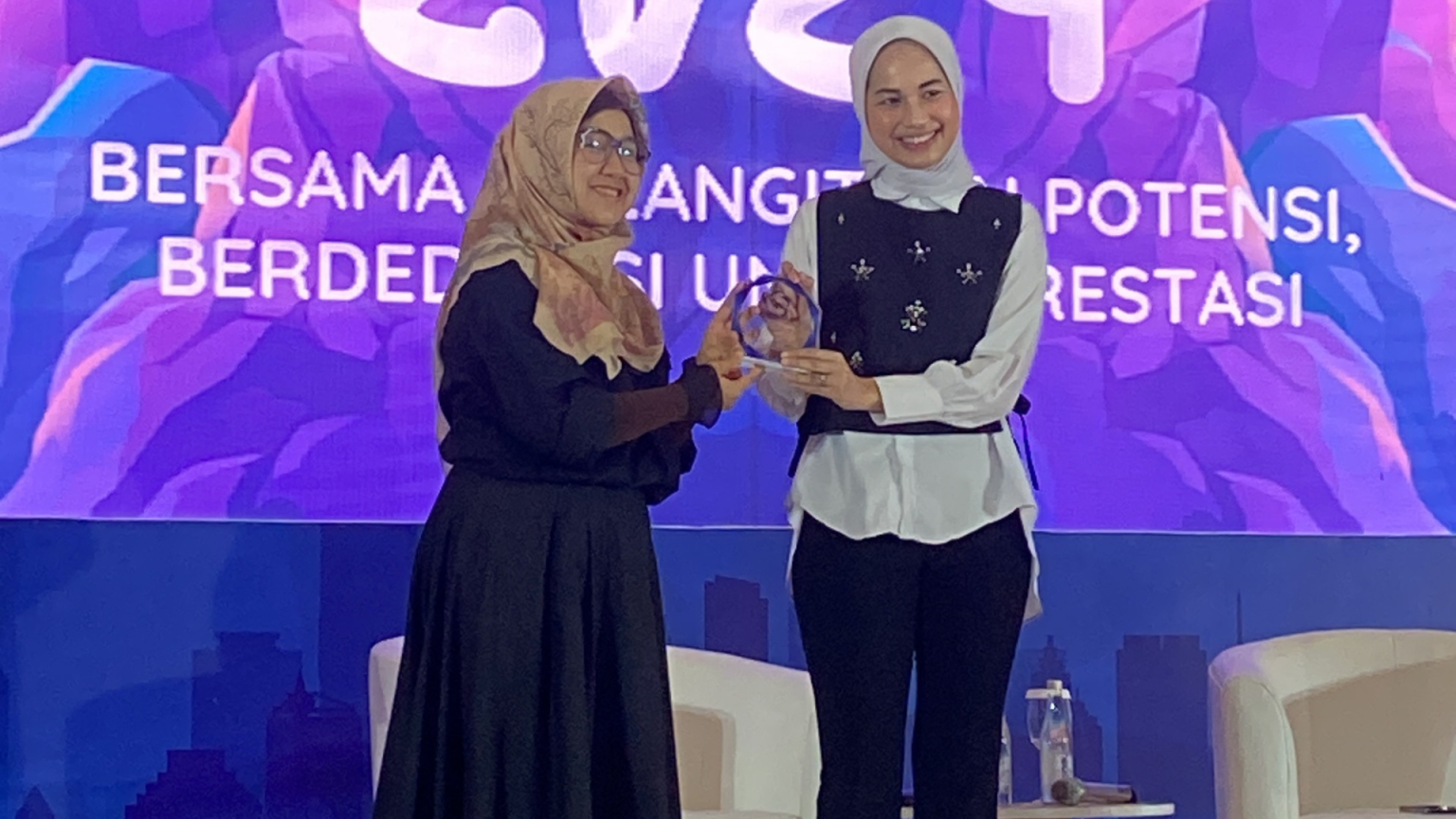 Nadhira Nuraini Afifa - Mantappu Corp.